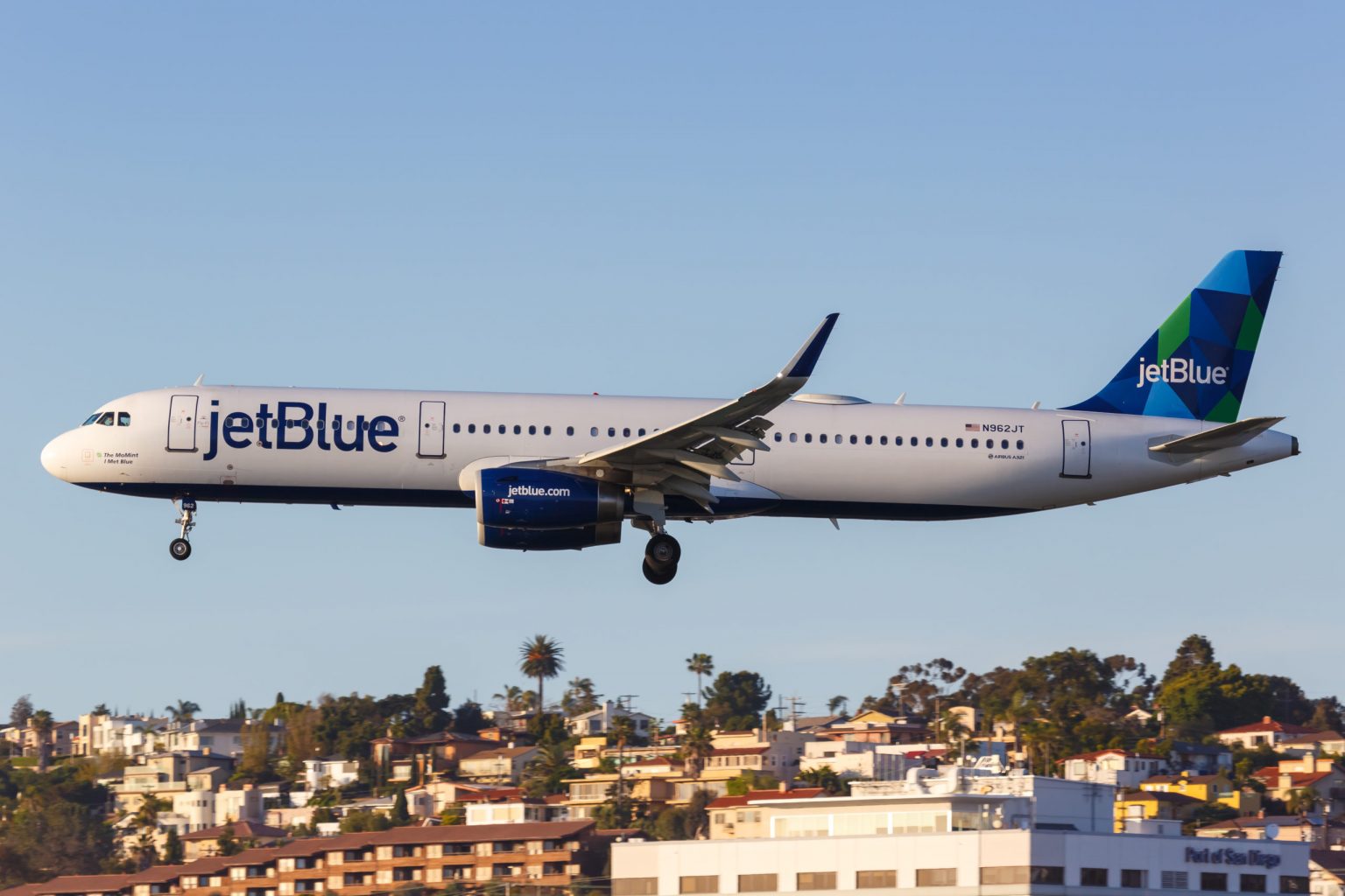 NEW JetBlue Low-Fare Pricing! - Basic Travel Couple